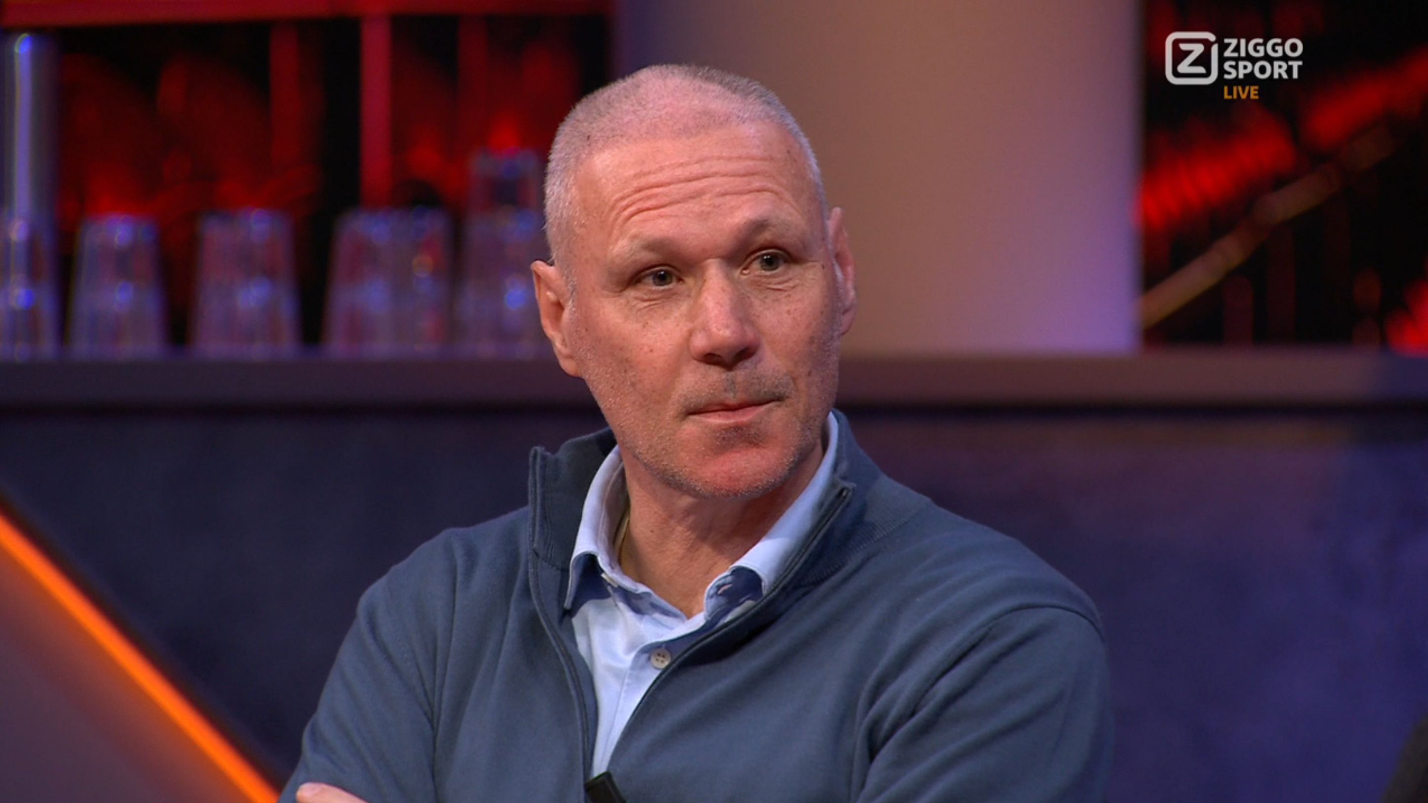 Marco van Basten razend enthousiast over speler van Ajax: 'Hij straalt heel veel vertrouwen uit ...